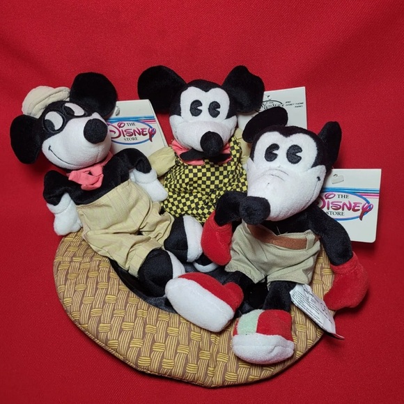 Disney | Toys | Hat Disney Store Mickey Mouse Classic Comic Bean Bag ...